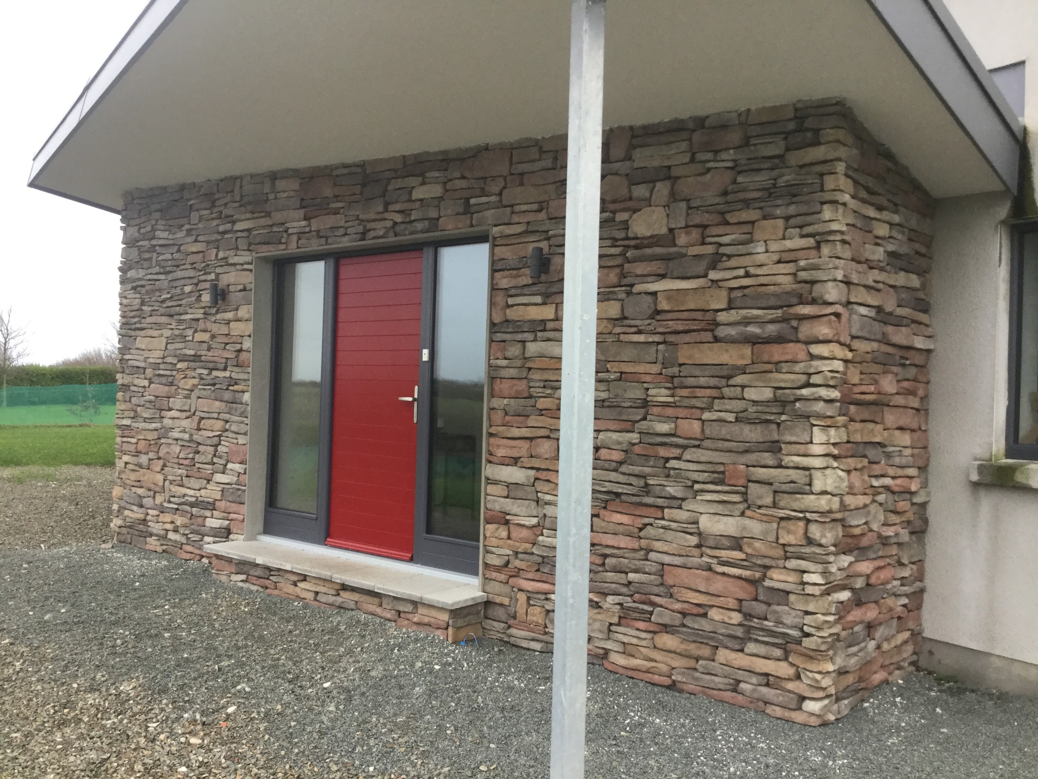 Mountain & Stacked Ledgestone Mix