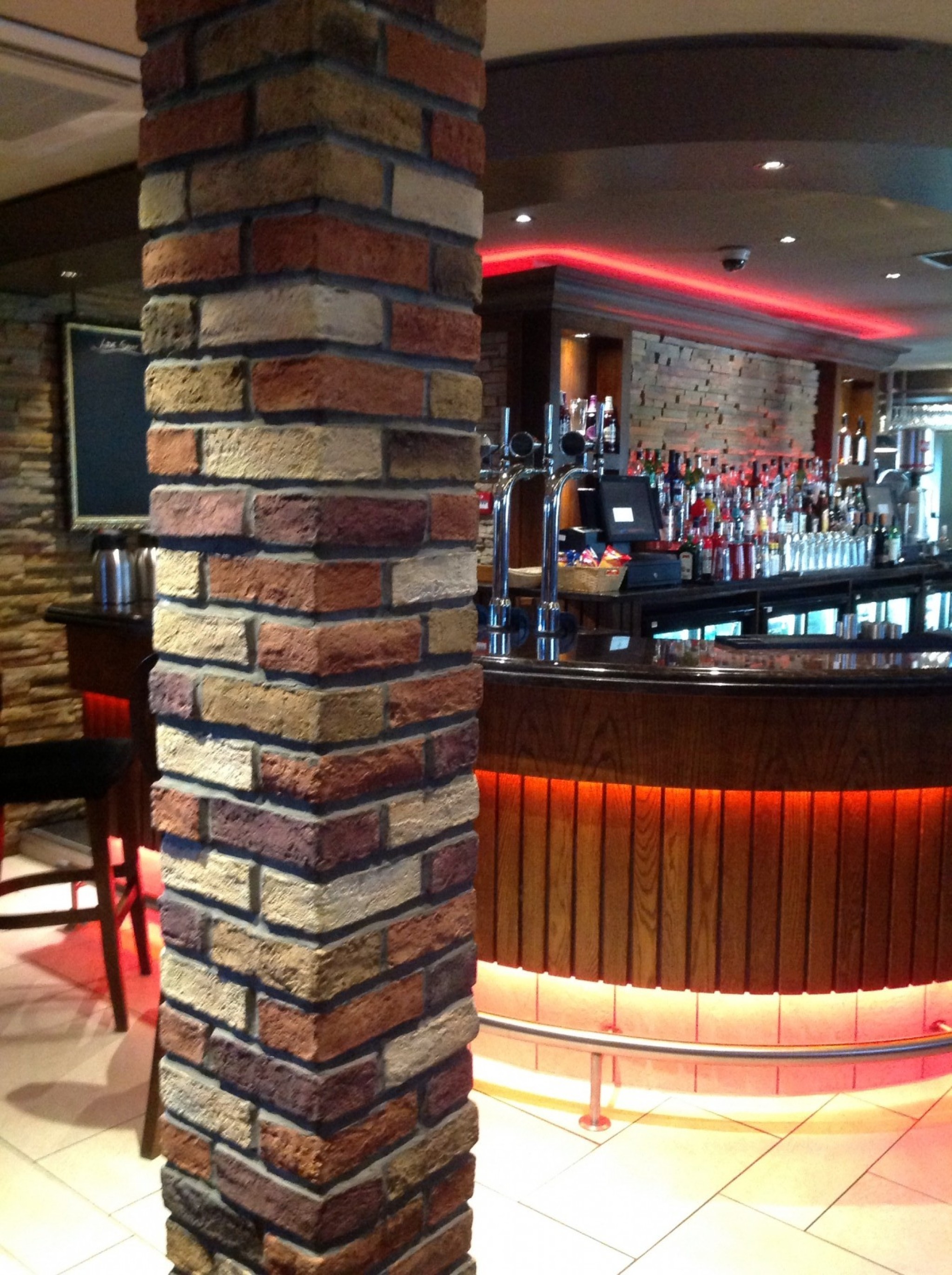 Mathios Mixed Brick 7 | Fernhill Stone