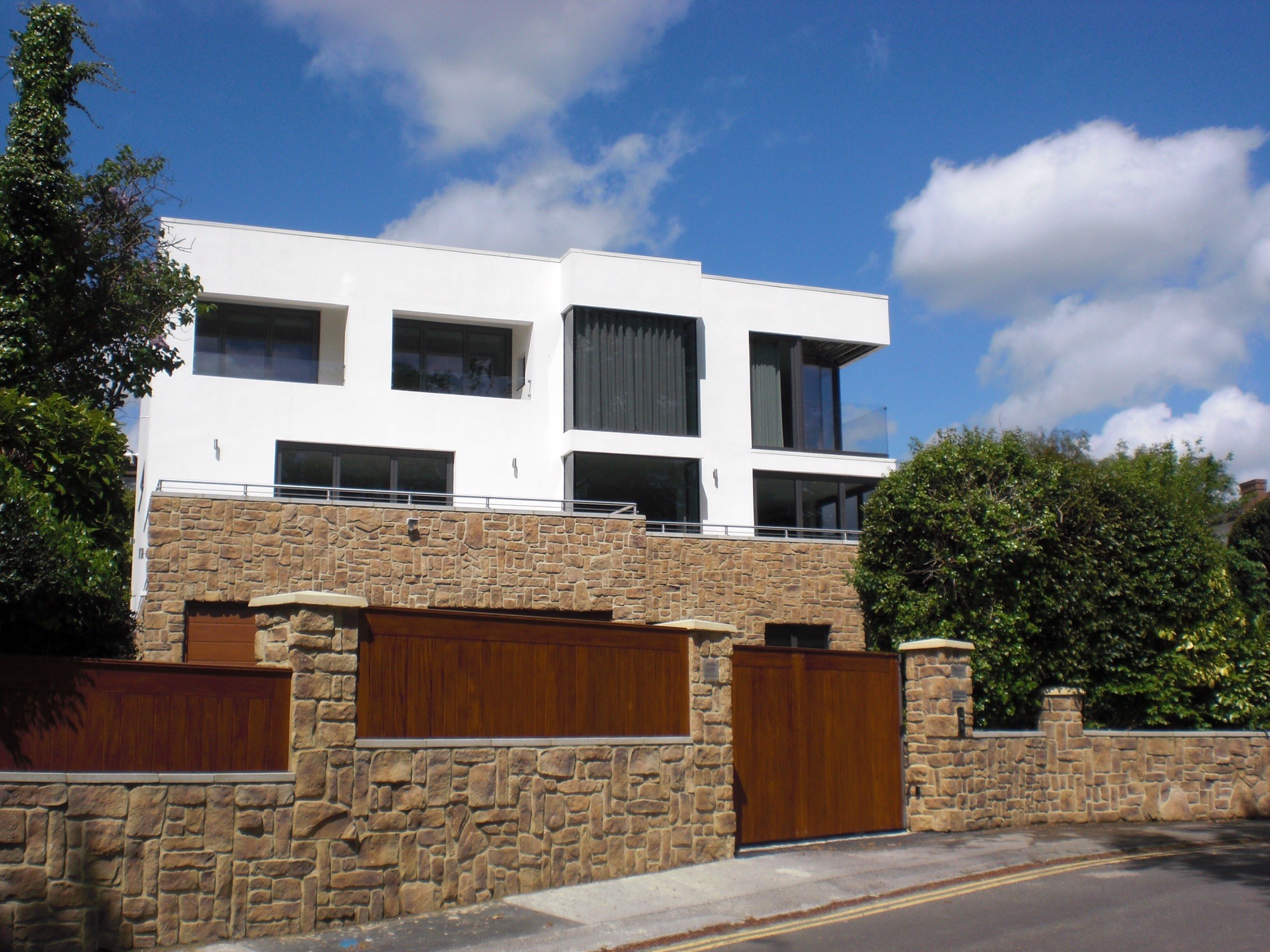 Coursed Weather Edged Sandstone Cladding London | Fernhill Stone